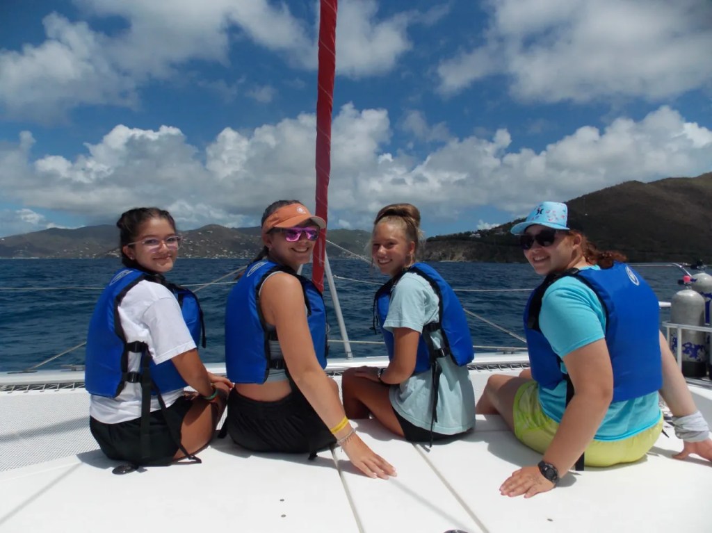 Gabby Vasquez Completed 3 Weeks with ActionQuest Marine Biology/SCUBA ...