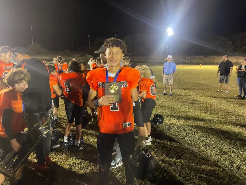 Middle School Football Ends Season Undefeated – TMI Newsroom